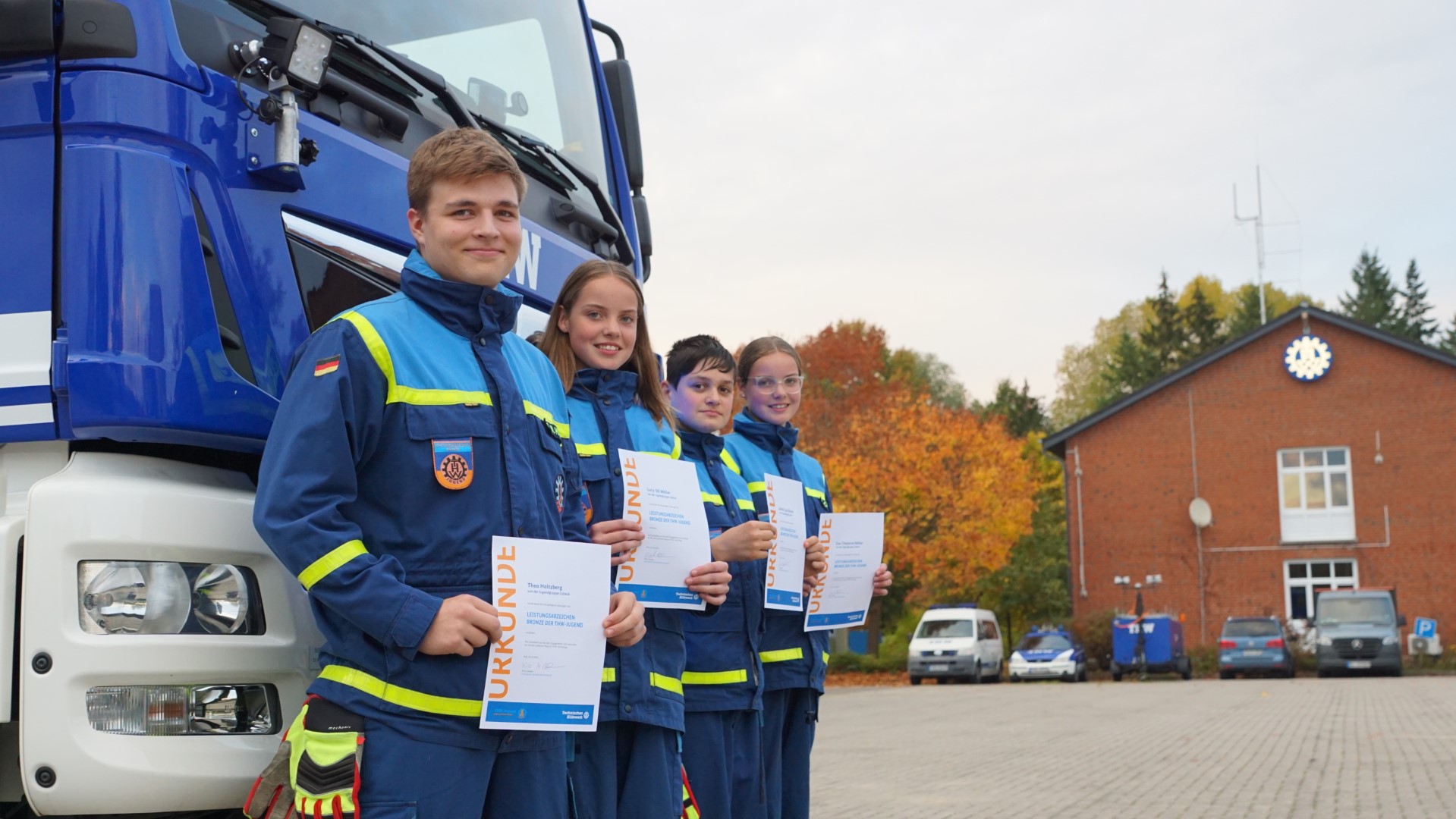 Leistungsabzeichen im OV Kiel - THW-Jugend Lübeck e.V.